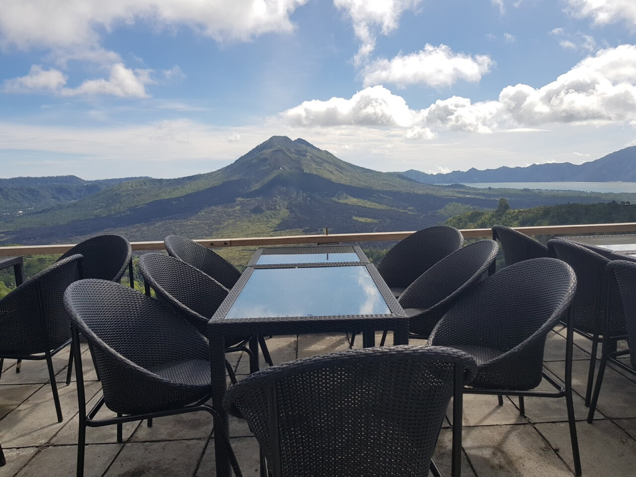 sari mountain View Restaurant, Смотровая площадка на Бали