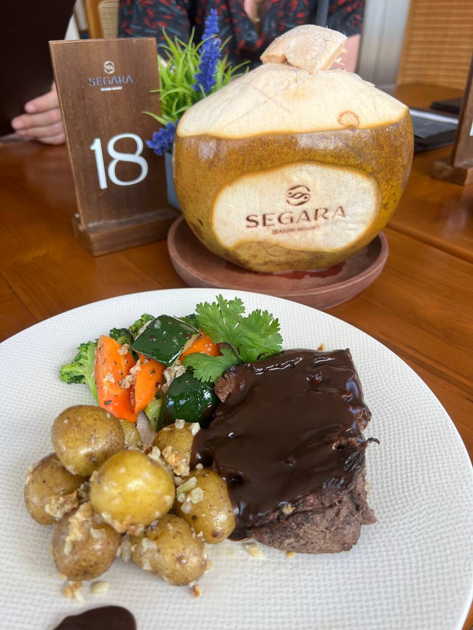 Segara Pool bar & Shisha bar Restaurant, Кафе на Бали