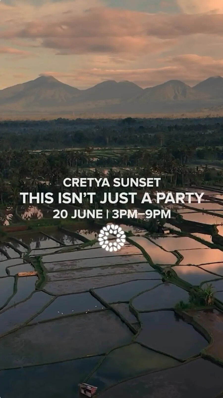 \"Это не просто вечеринка\" в Cretya Sunset на Бали - описание, фото ...