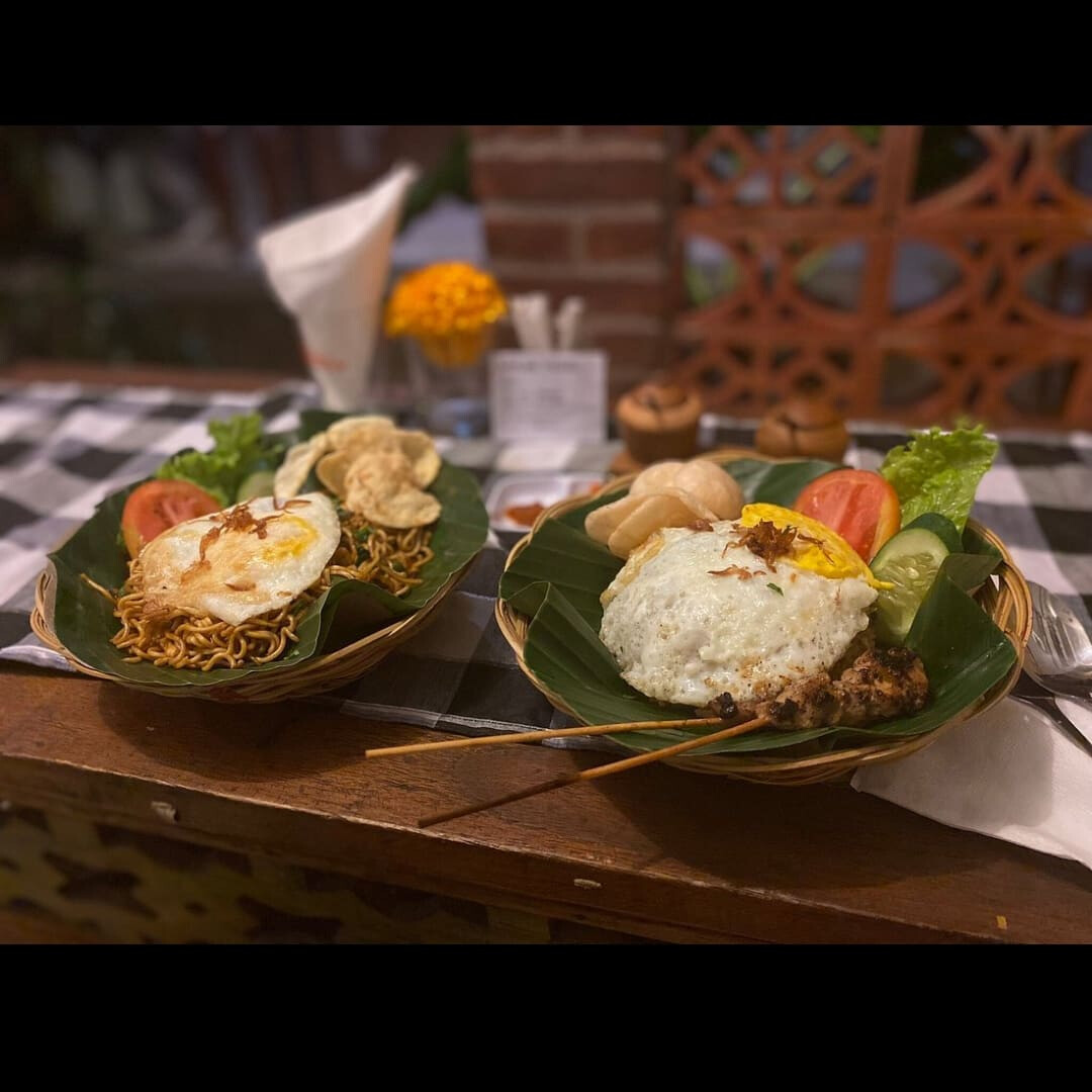 Warung tradisi ubud, Кафе на Бали