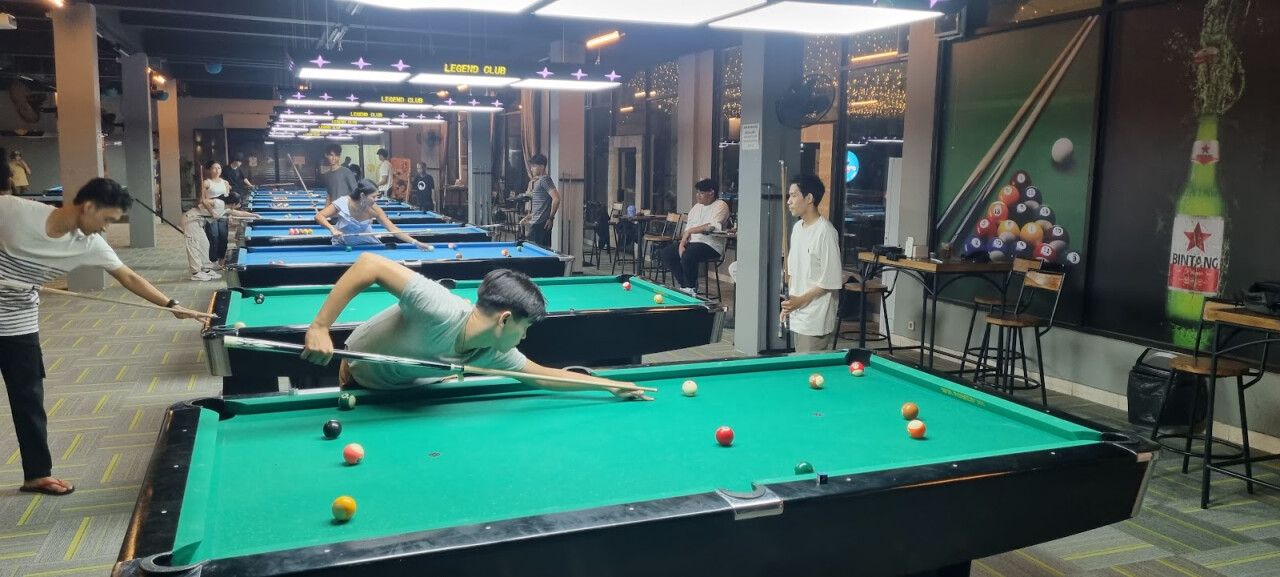 D'legend billiard sport bar Легенд Бильярд спорт бар, Клуб на Бали